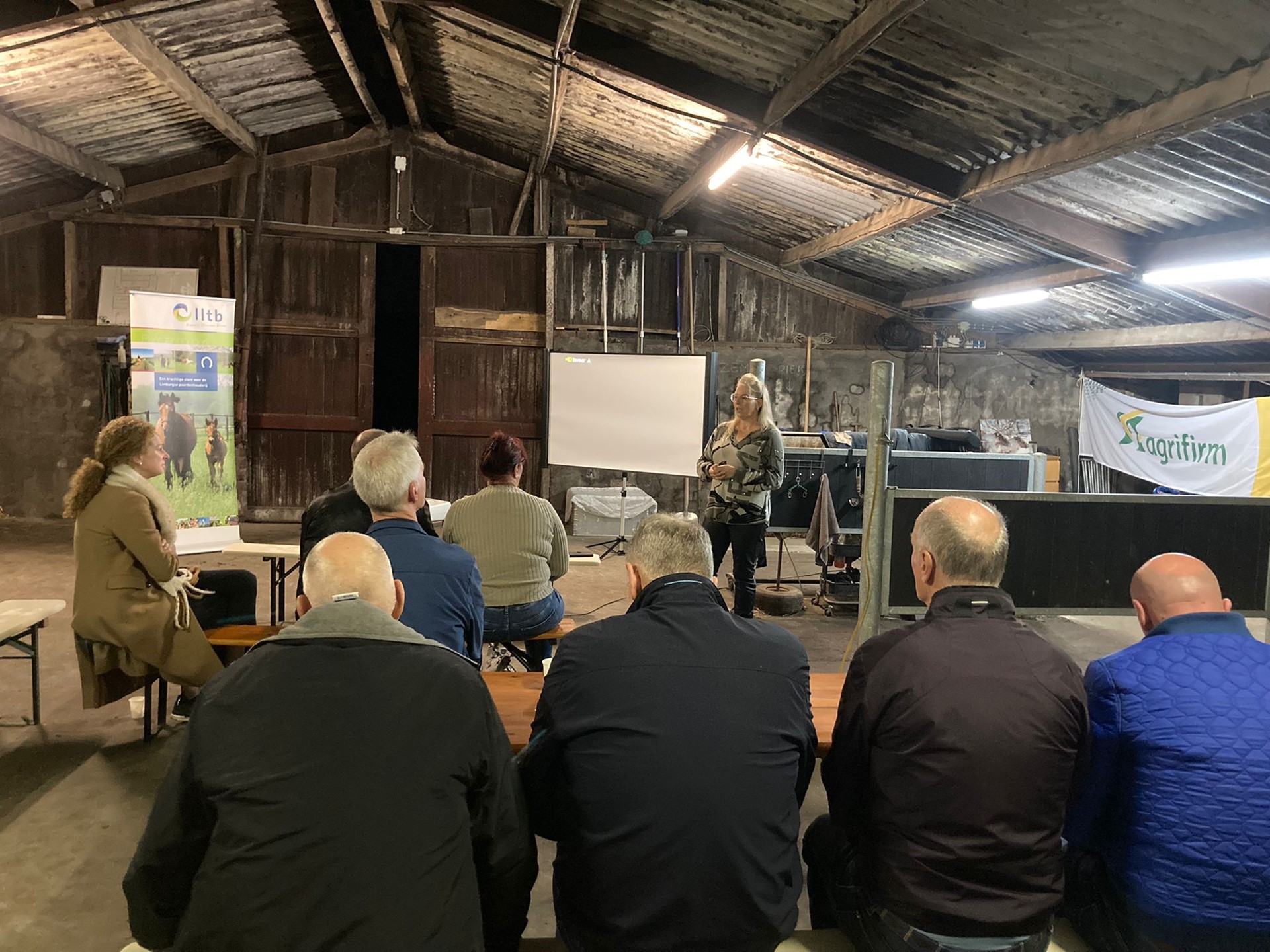 Nieuwe bio-thermo chip centraal tijdens bijeenkomst paardenhouderij